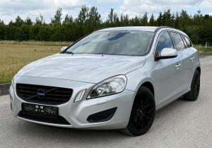 Pelēks Volvo V60 2011 Raseiniai, ar dzinēja tilpumu 2.40 L un nobraukumu 231 tūkst. km par 5750 €, foto 12 vietnē AUTOMOTO.COM.LV