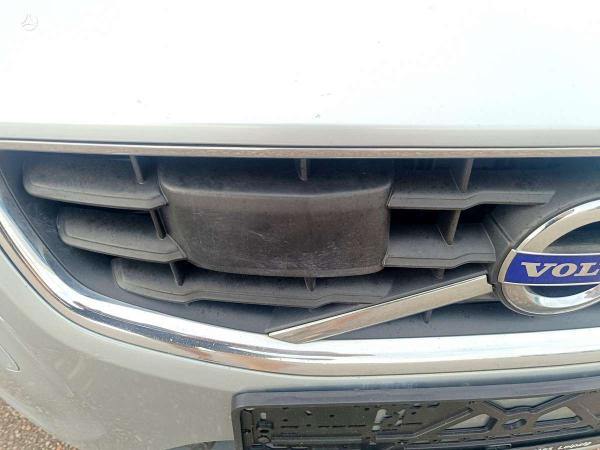 Pelēks Volvo V60 2011 Kauņa, ar dzinēja tilpumu 1.98 L un nobraukumu 257 tūkst. km par 5199 €, foto 8 vietnē AUTOMOTO.COM.LV