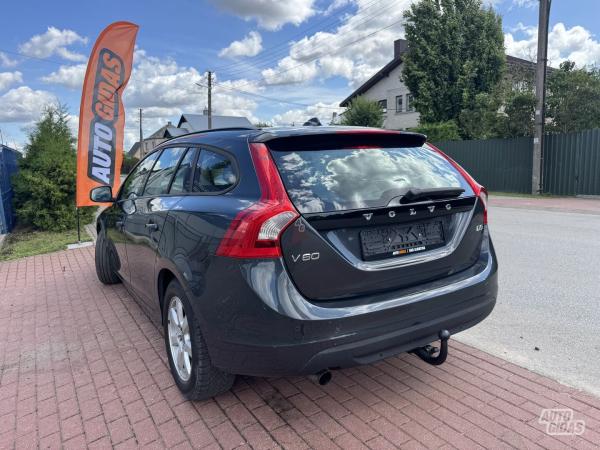 Pelēks Volvo V60 2011 Kauņa, ar dzinēja tilpumu 2.00 L un nobraukumu 251 tūkst. km par 3899 €, foto 4 vietnē AUTOMOTO.COM.LV