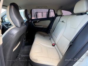 Grey Volvo V60 2011 in Rapla, with an engine capacity of 2.00 L and mileage of 0 thousand km for 3750 €, photo 11 on AUTOMOTO.COM.LV