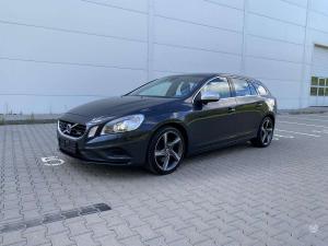 Grey Volvo V60 2011 in Kaunas, with an engine capacity of 2.40 L and mileage of 293 thousand km for 6990 €, photo  on AUTOMOTO.COM.LV