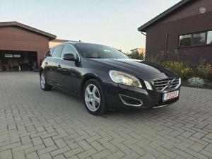 Pelēks Volvo V60 2011 Viļņa, ar dzinēja tilpumu 1.98 L un nobraukumu 342 tūkst. km par 6000 €, foto 5 vietnē AUTOMOTO.COM.LV