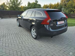 Pelēks Volvo V60 2011 Viļņa, ar dzinēja tilpumu 1.98 L un nobraukumu 342 tūkst. km par 6000 €, foto 8 vietnē AUTOMOTO.COM.LV