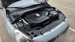 Grey Volvo V60 2011 in Riga, with an engine capacity of 2.00 L and mileage of 435 thousand km for 4600 €, photo 10 on AUTOMOTO.COM.LV