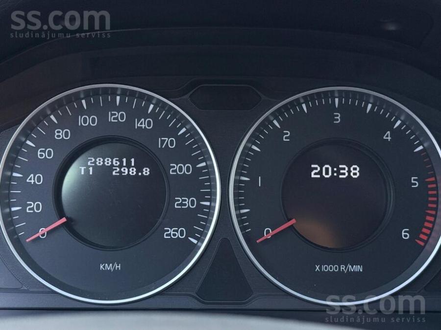 Pelēks Volvo V60 2011 Jelgava, ar dzinēja tilpumu 2.00 L un nobraukumu 0 tūkst. km par 6150 €, foto 20 vietnē AUTOMOTO.COM.LV