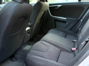 Grey Volvo V60 2011 in Jelgava, with an engine capacity of 2.00 L and mileage of 289 thousand km for 6150 €, photo 14 on AUTOMOTO.COM.LV