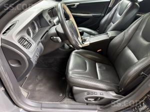 Grey Volvo V60 2011 in Riga, with an engine capacity of 2.00 L and mileage of 298 thousand km for 6600 €, photo 12 on AUTOMOTO.COM.LV