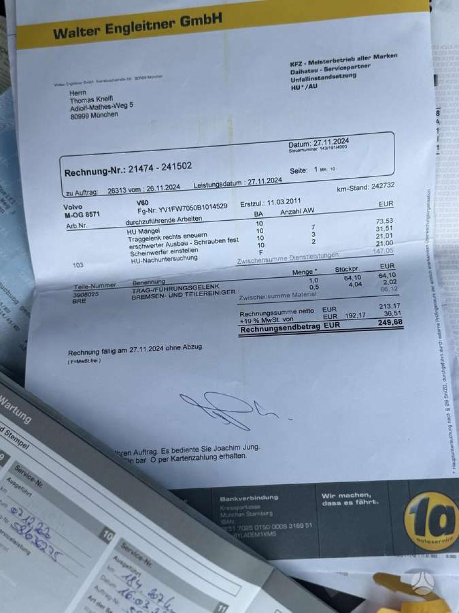 Pelēks Volvo V60 2011 Raseiniai, ar dzinēja tilpumu 2.40 L un nobraukumu 283 tūkst. km par 5300 €, foto 53 vietnē AUTOMOTO.COM.LV