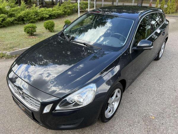 Серый Вольво B60 2011 в Казлу-Руда, объемом двигателя 1.98 л и пробегом 318 тыс. км за 5000 €, фото 7 на AUTOMOTO.COM.LV