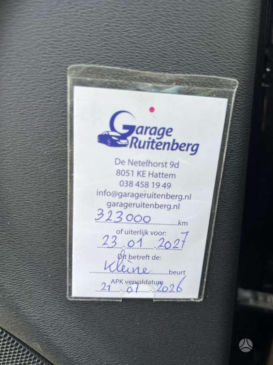 Pelēks Volvo V60 2011 Kazlų Rūda, ar dzinēja tilpumu 1.98 L un nobraukumu 318 tūkst. km par 5000 €, foto 29 vietnē AUTOMOTO.COM.LV