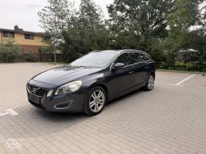 Серый Вольво B60 2011 в Шяуляй, объемом двигателя 2.00 л и пробегом 268 тыс. км за 5000 €, фото  на AUTOMOTO.COM.LV