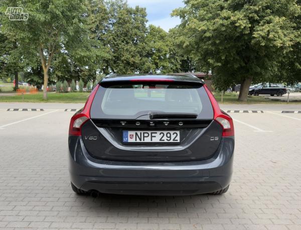 Grey Volvo V60 2011 in Siauliai, with an engine capacity of 2.00 L and mileage of 268 thousand km for 5000 €, photo 9 on AUTOMOTO.COM.LV