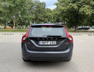 Pelēks Volvo V60 2011 Šauļi, ar dzinēja tilpumu 2.00 L un nobraukumu 268 tūkst. km par 5000 €, foto 9 vietnē AUTOMOTO.COM.LV
