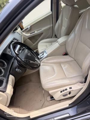 Pelēks Volvo V60 2011 Šauļi, ar dzinēja tilpumu 2.00 L un nobraukumu 268 tūkst. km par 5000 €, foto 10 vietnē AUTOMOTO.COM.LV