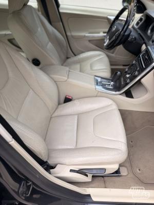 Pelēks Volvo V60 2011 Šauļi, ar dzinēja tilpumu 2.00 L un nobraukumu 268 tūkst. km par 5000 €, foto 11 vietnē AUTOMOTO.COM.LV