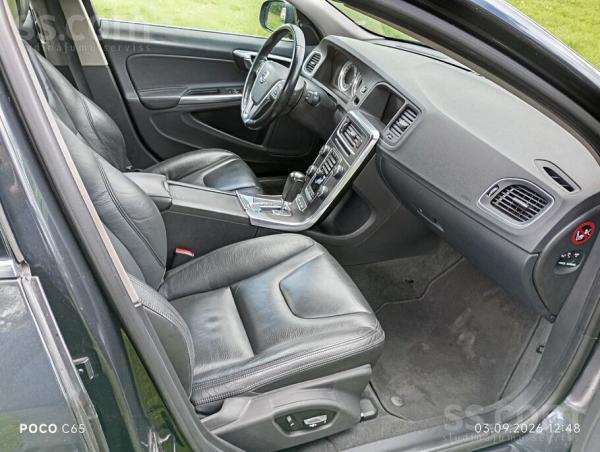 Вольво B60 2011 в Бауска на AUTOMOTO.COM.LV Серый Вольво B60 2011 в Бауска, объемом двигателя 2.40 л и пробегом 241 тыс. км за 6900 €, фото 8 на AUTOMOTO.COM.LV