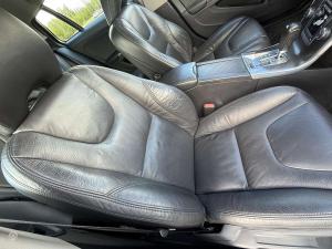 Grey Volvo V60 2011 in Raseiniai, with an engine capacity of 2.40 L and mileage of 283 thousand km for 5150 €, photo 31 on AUTOMOTO.COM.LV
