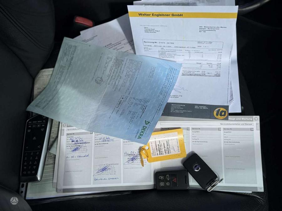 Grey Volvo V60 2011 in Raseiniai, with an engine capacity of 2.40 L and mileage of 283 thousand km for 5150 €, photo 59 on AUTOMOTO.COM.LV