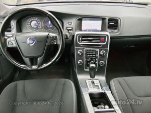 Pelēks Volvo V60 2011 Paide, ar dzinēja tilpumu 2.00 L un nobraukumu 221 tūkst. km par 6950 €, foto 11 vietnē AUTOMOTO.COM.LV