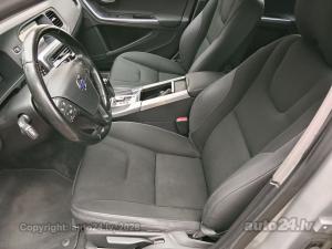 Pelēks Volvo V60 2011 Paide, ar dzinēja tilpumu 2.00 L un nobraukumu 221 tūkst. km par 6950 €, foto 12 vietnē AUTOMOTO.COM.LV