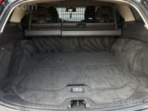 Grey Volvo V60 2011 in Riga, with an engine capacity of 2.00 L and mileage of 301 thousand km for 5900 €, photo 10 on AUTOMOTO.COM.LV
