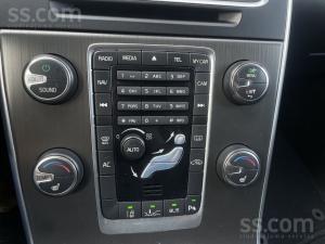 Grey Volvo V60 2011 in Riga, with an engine capacity of 2.00 L and mileage of 301 thousand km for 5900 €, photo 12 on AUTOMOTO.COM.LV