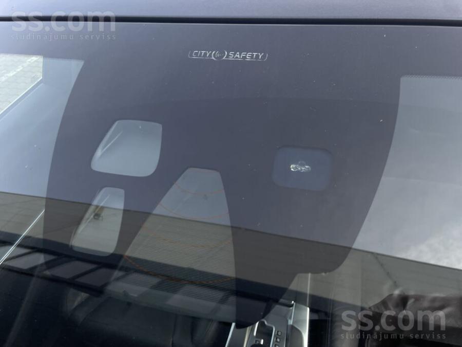 Grey Volvo V60 2011 in Riga, with an engine capacity of 2.00 L and mileage of 301 thousand km for 5900 €, photo 19 on AUTOMOTO.COM.LV