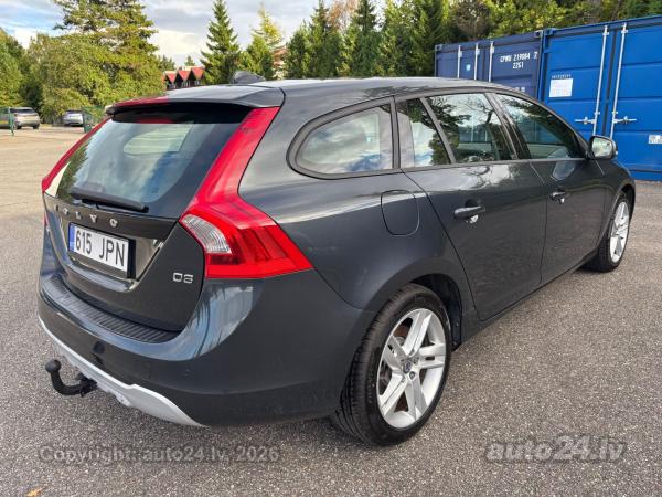 Volvo V60 2011 Paide vietnē Pelēks Volvo V60 2011 Paide, ar dzinēja tilpumu 2.00 L un nobraukumu 326 tūkst. km par 5790 €, foto 6 vietnē AUTOMOTO.COM.LV