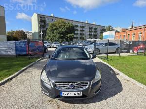 Pelēks Volvo V60 2011 Ventspils, ar dzinēja tilpumu 2.00 L un nobraukumu 375 tūkst. km par 4200 €, foto 3 vietnē AUTOMOTO.COM.LV