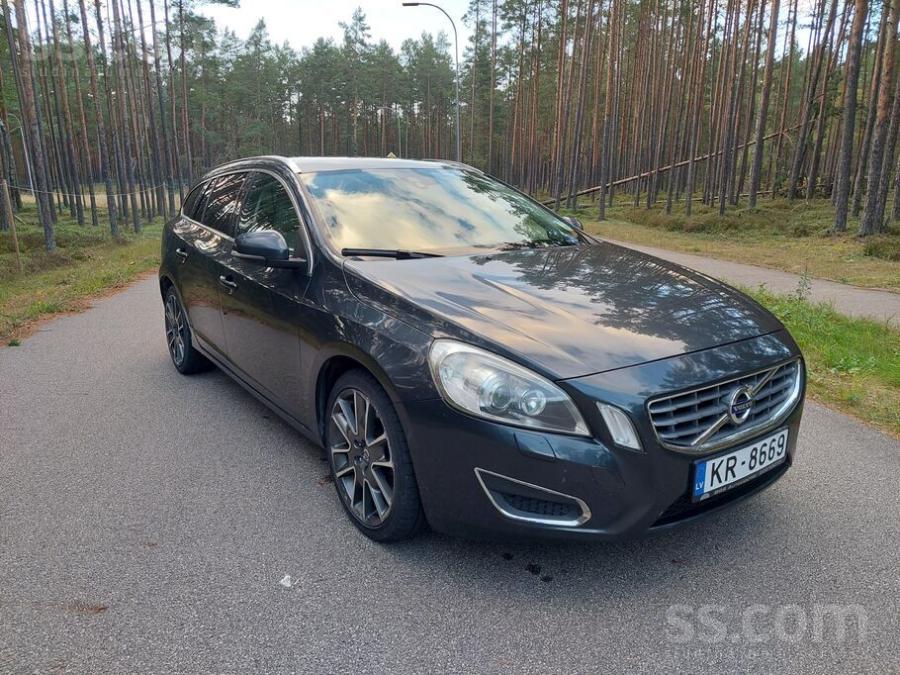 Серый Вольво B60 2011 в Рига, объемом двигателя 2.00 л и пробегом 300 тыс. км за 3850 €, фото 4 на AUTOMOTO.COM.LV