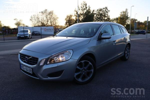 Grey Volvo V60 2011 in Riga, with an engine capacity of 2.00 L and mileage of 0 thousand km for 4490 €, photo 1 on AUTOMOTO.COM.LV