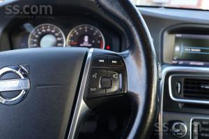 Pelēks Volvo V60 2011 Rīga, ar dzinēja tilpumu 2.00 L un nobraukumu 0 tūkst. km par 4490 €, foto 12 vietnē AUTOMOTO.COM.LV