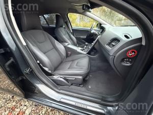 Pelēks Volvo V60 2011 Cēsis, ar dzinēja tilpumu 2.00 L un nobraukumu 0 tūkst. km par 5150 €, foto 12 vietnē AUTOMOTO.COM.LV