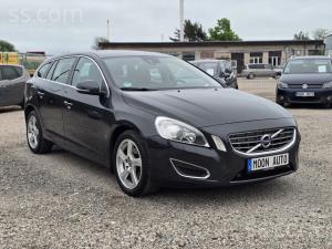 Pelēks Volvo V60 2012 Liepāja, ar dzinēja tilpumu 1.60 L un nobraukumu 0 tūkst. km par 6995 €, foto 4 vietnē AUTOMOTO.COM.LV