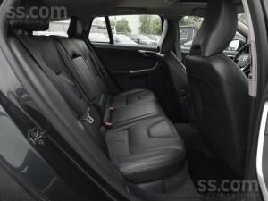 Pelēks Volvo V60 2012 Liepāja, ar dzinēja tilpumu 1.60 L un nobraukumu 0 tūkst. km par 6995 €, foto 15 vietnē AUTOMOTO.COM.LV