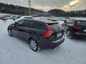 Grey Volvo V60 2012 in Vilnius, with an engine capacity of 1.60 L and mileage of 264 thousand km for 4800 €, photo 3 on AUTOMOTO.COM.LV