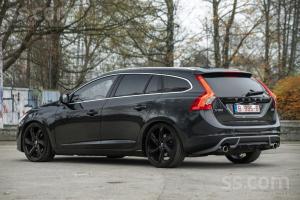 Pelēks Volvo V60 2012 Jūrmala, ar dzinēja tilpumu 2.40 L un nobraukumu 0 tūkst. km par 8590 €, foto 9 vietnē AUTOMOTO.COM.LV