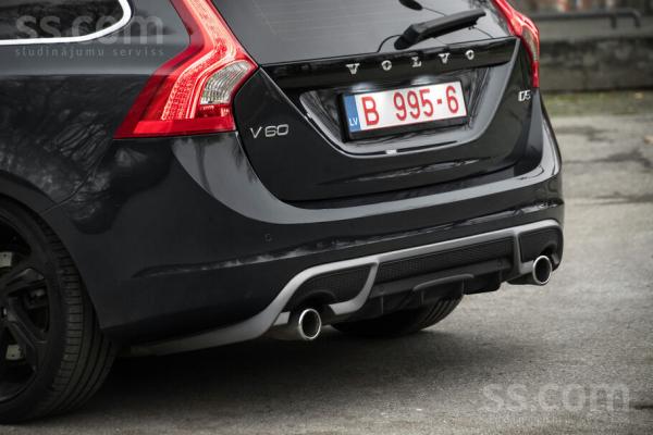 Pelēks Volvo V60 2012 Jūrmala, ar dzinēja tilpumu 2.40 L un nobraukumu 0 tūkst. km par 8590 €, foto 10 vietnē AUTOMOTO.COM.LV