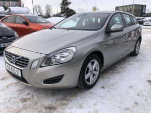 Pelēks Volvo V60 2012 Klaipėda, ar dzinēja tilpumu 1.60 L un nobraukumu 247 tūkst. km par 4800 €, foto  vietnē AUTOMOTO.COM.LV