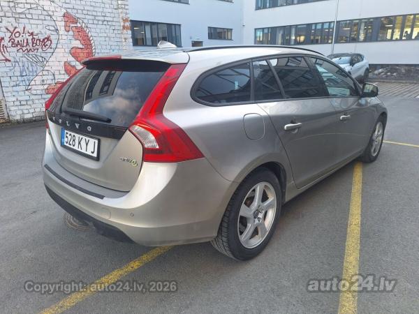 Grey Volvo V60 2012 in Tallinn, with an engine capacity of 1.60 L and mileage of 0 thousand km for 5100 €, photo 3 on AUTOMOTO.COM.LV