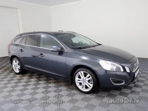 Grey Volvo V60 2012 in Tallinn, with an engine capacity of 2.00 L and mileage of 288 thousand km for 3799 €, photo  on AUTOMOTO.COM.LV