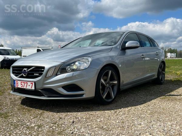 Серый Вольво B60 2012 в Цесис, объемом двигателя 1.60 л и пробегом 248 тыс. км за 6750 €, фото 1 на AUTOMOTO.COM.LV
