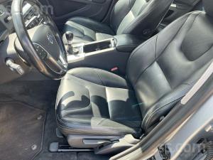 Grey Volvo V60 2012 in Cesis, with an engine capacity of 1.60 L and mileage of 248 thousand km for 6750 €, photo 13 on AUTOMOTO.COM.LV