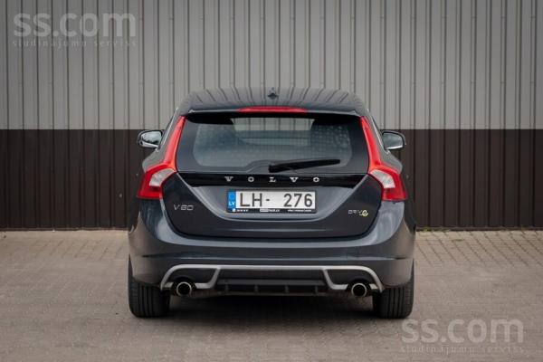 Pelēks Volvo V60 2012 Talsi, ar dzinēja tilpumu 1.60 L un nobraukumu 331 tūkst. km par 4750 €, foto 5 vietnē AUTOMOTO.COM.LV