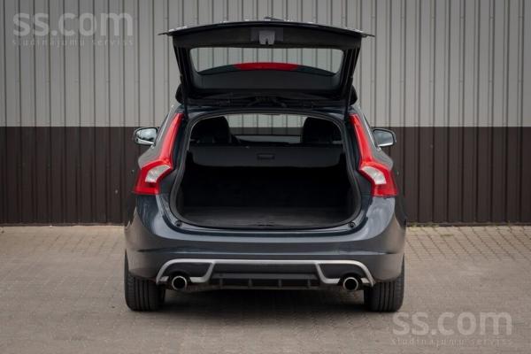 Pelēks Volvo V60 2012 Talsi, ar dzinēja tilpumu 1.60 L un nobraukumu 331 tūkst. km par 4750 €, foto 6 vietnē AUTOMOTO.COM.LV