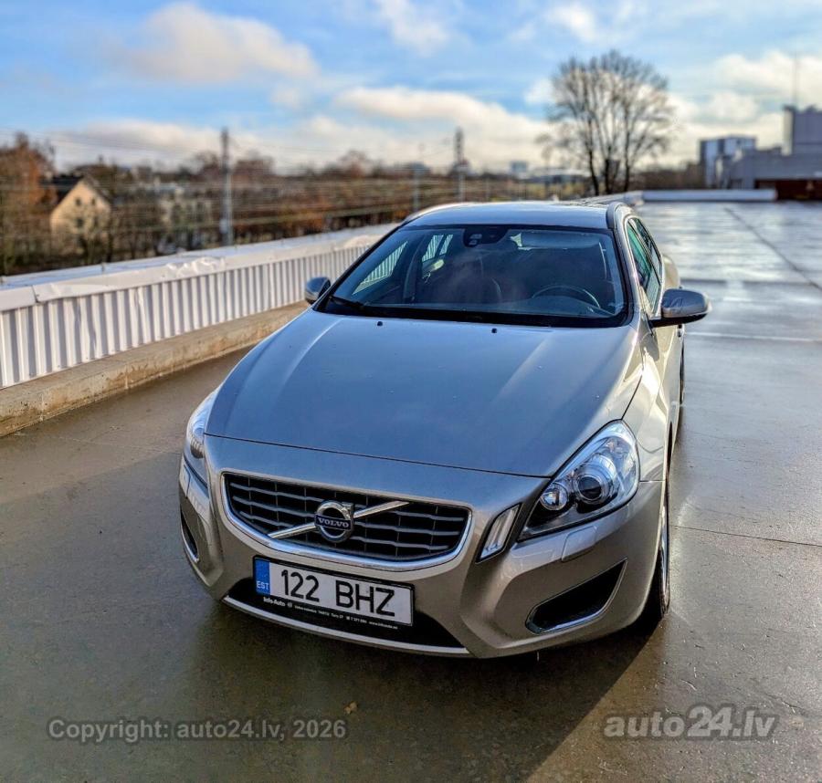 Серый Вольво B60 2012 в Таллин, объемом двигателя 1.60 л и пробегом 133 тыс. км за 5900 €, фото 4 на AUTOMOTO.COM.LV