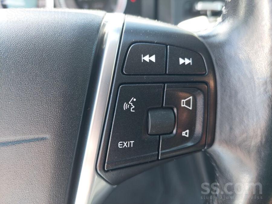 Pelēks Volvo V60 2012 Cēsis, ar dzinēja tilpumu 1.60 L un nobraukumu 212 tūkst. km par 5900 €, foto 13 vietnē AUTOMOTO.COM.LV