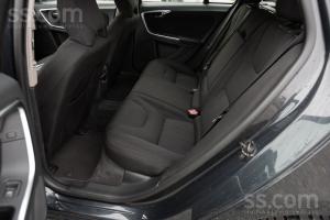 Grey Volvo V60 2012 in Riga, with an engine capacity of 2.00 L and mileage of 298 thousand km for 6390 €, photo 10 on AUTOMOTO.COM.LV