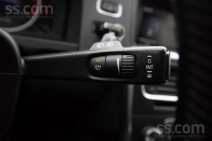 Grey Volvo V60 2012 in Riga, with an engine capacity of 2.00 L and mileage of 298 thousand km for 6390 €, photo 14 on AUTOMOTO.COM.LV