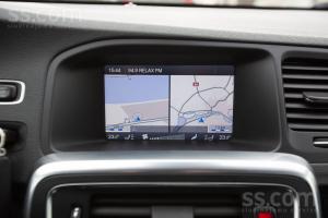 Grey Volvo V60 2012 in Riga, with an engine capacity of 2.00 L and mileage of 298 thousand km for 6390 €, photo 16 on AUTOMOTO.COM.LV